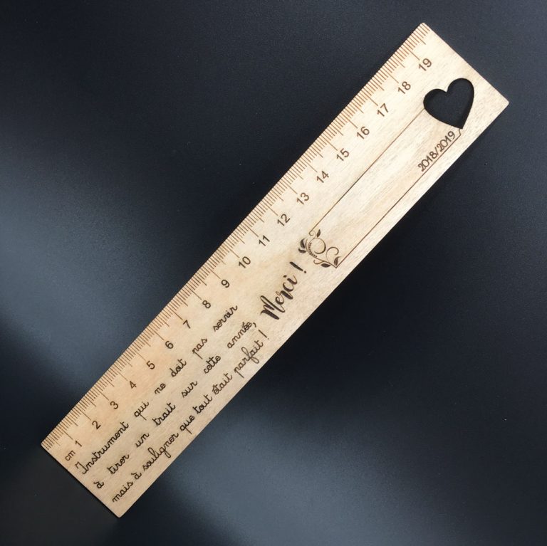 La règle graduée bois 100% personnalisable - Ma Gravure Perso